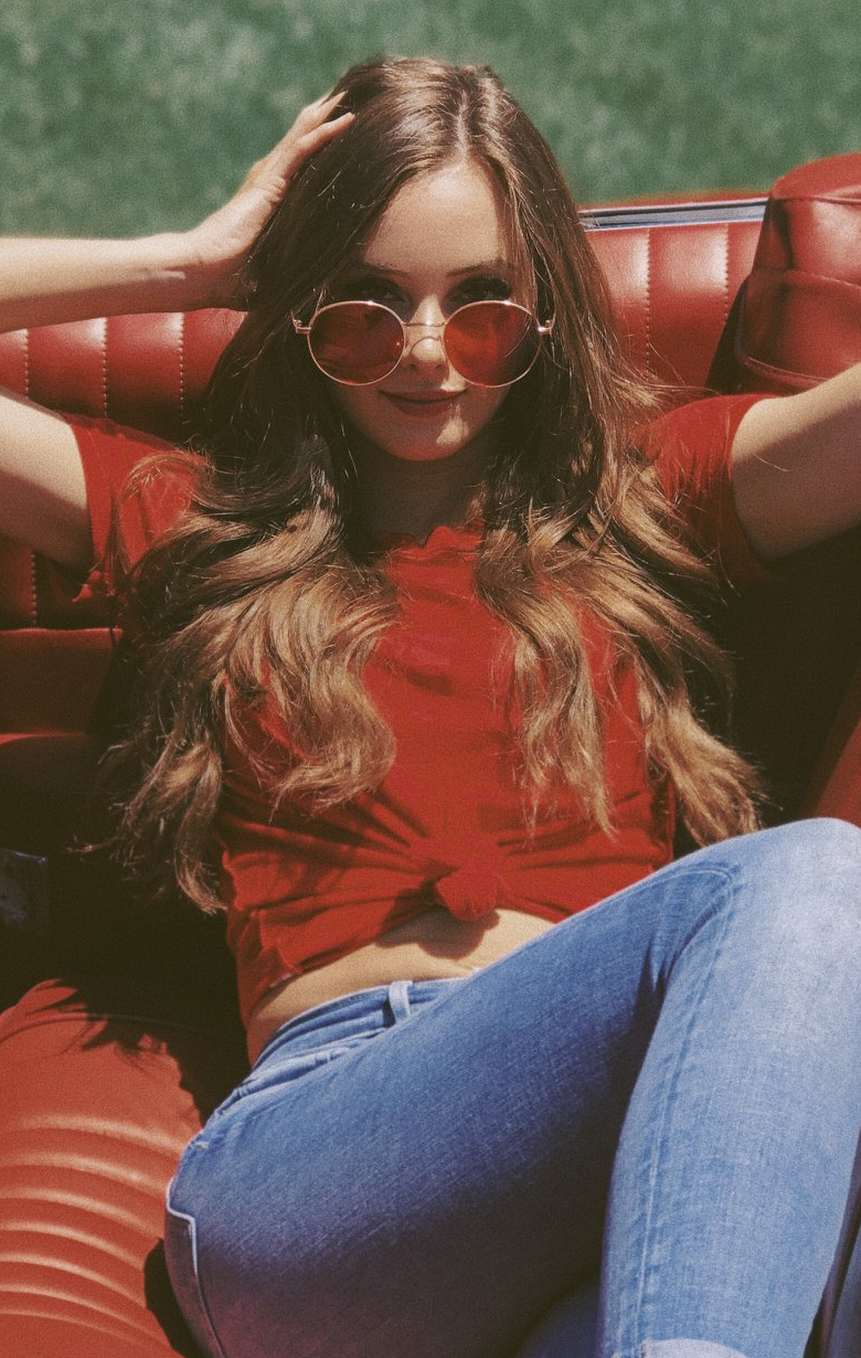 Rachel Horter – Moonshine Beach